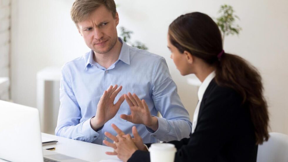 Stage qui se passe mal : Que faire ? - Guide 2026